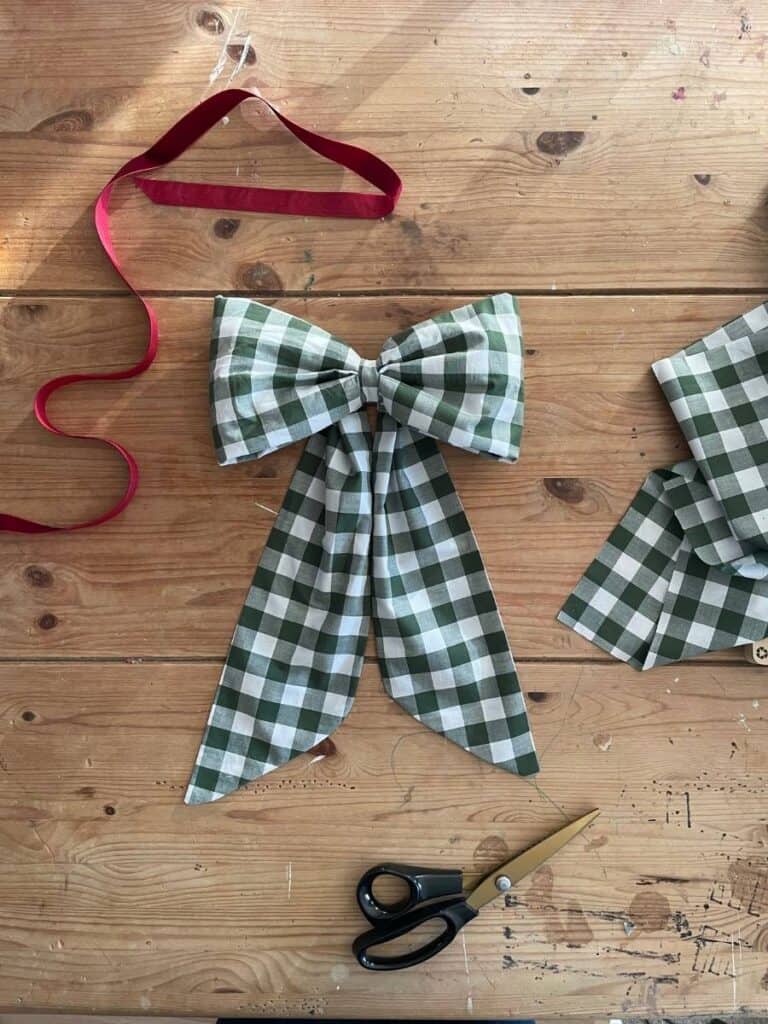 How to Make Fabric Bows: Easy Tutorial for Large & Small Bows
