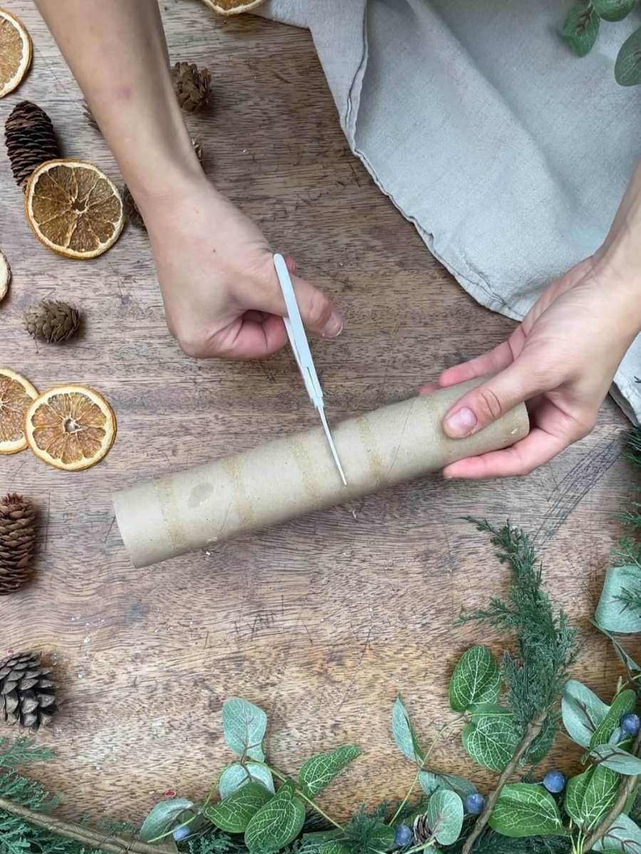 Easy DIY Reusable Fabric Christmas Crackers (No-Sew!)