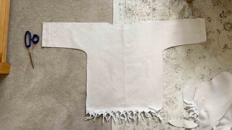 How to Sew a Cute Poncho (with Free Easy DIY Sewing Pattern)