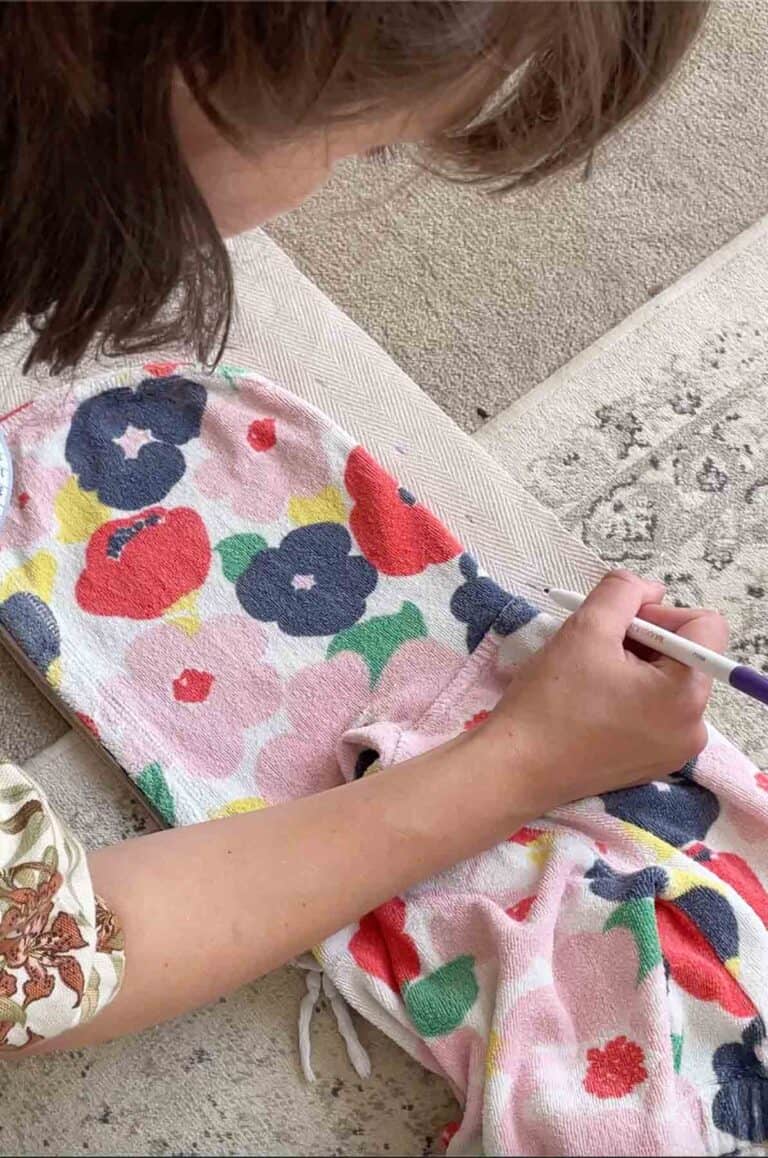 How to Sew a Cute Poncho (with Free Easy DIY Sewing Pattern)