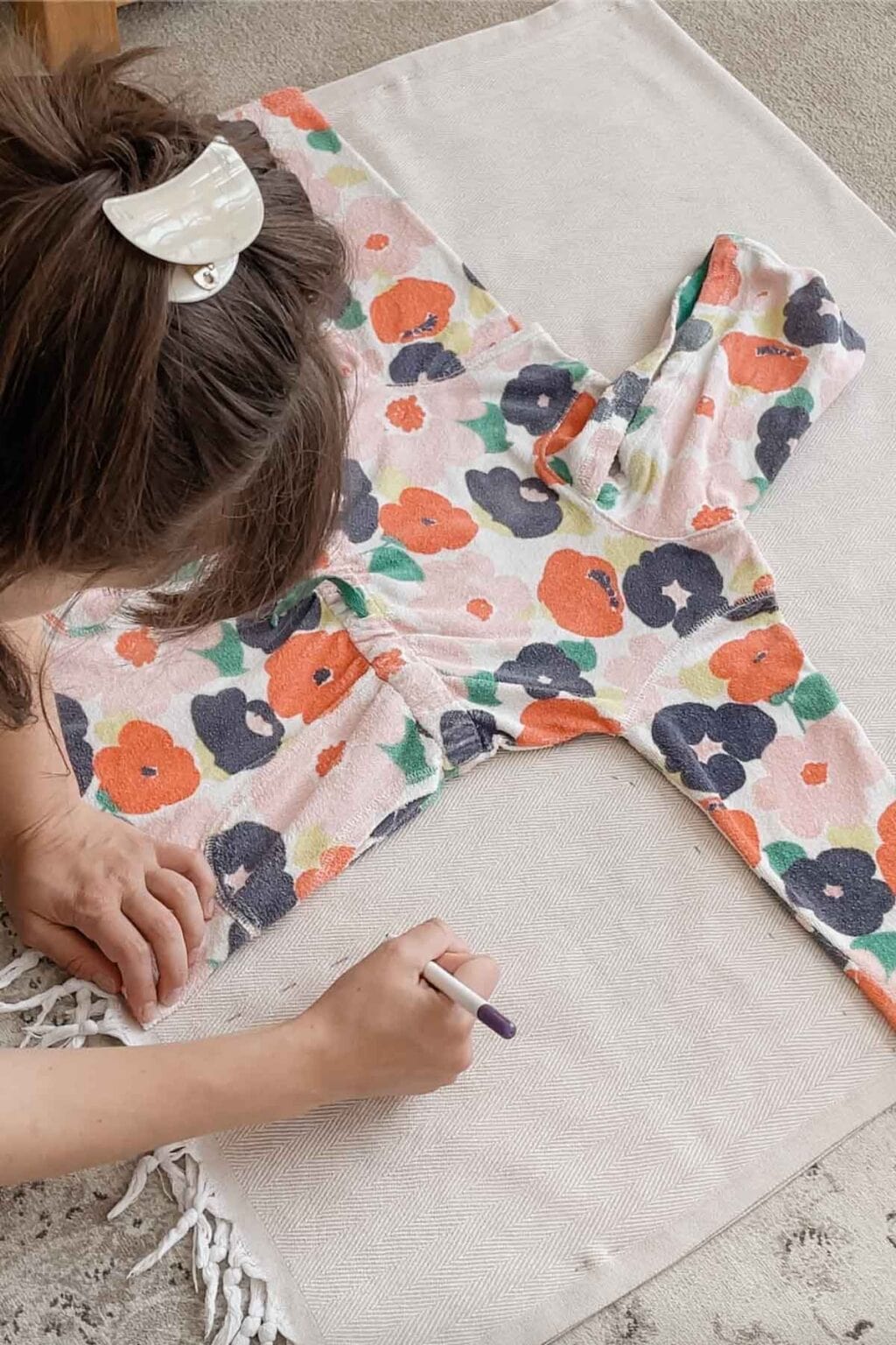 How to Sew a Cute Poncho (with Free Easy DIY Sewing Pattern)