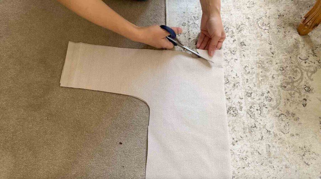 How to Sew a Cute Poncho (with Free Easy DIY Sewing Pattern)