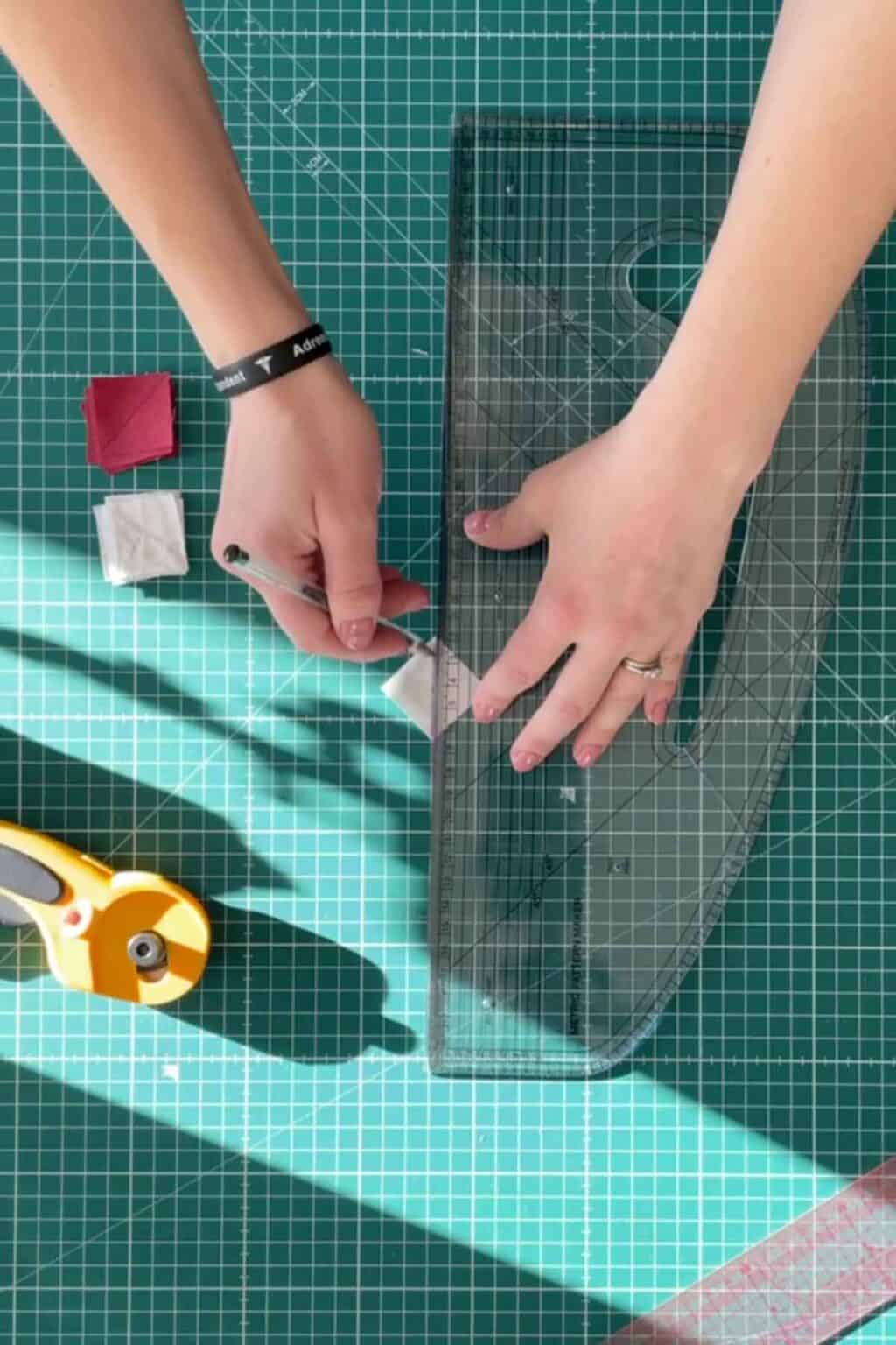 How to Make Christmas Patchwork Decorations (Absolutely Adorable!)