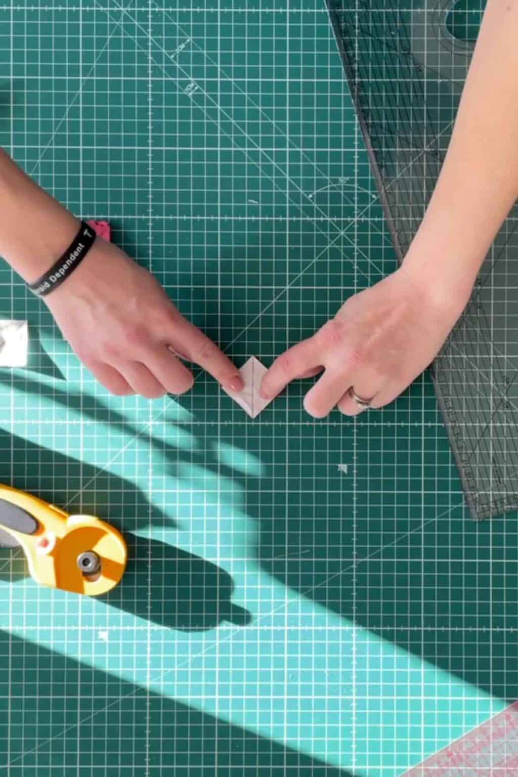 How to Make Christmas Patchwork Decorations (Absolutely Adorable!)